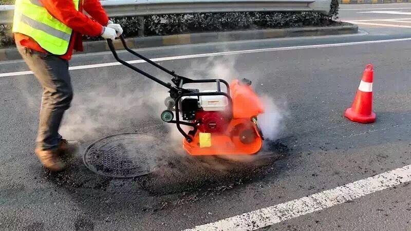 How to use the walk-behind plate compactor? - Jiehe Machinery Co., Ltd.